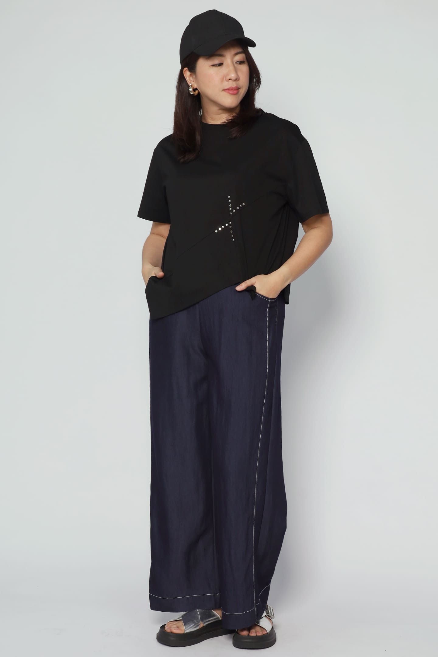 Easy By TE - Cicile Beaded Top in Black
